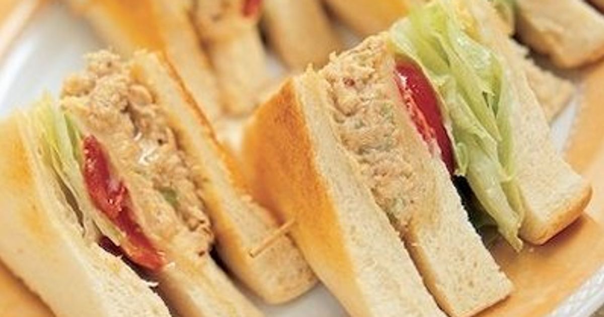 New club roll - Chatelaine