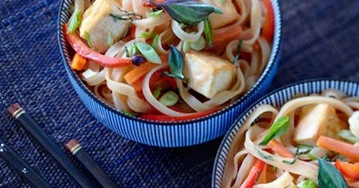 Thai Basil Noodles with Tofu recipe - Chatelaine