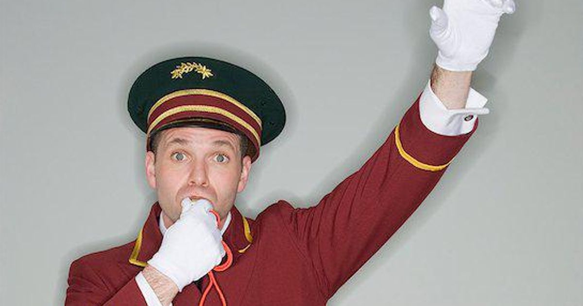 Tipping guide: Who to tip and how much to tip them - Chatelaine