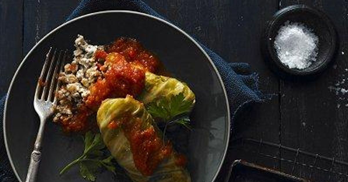 Farmers' market produce: Four cabbage varieties and eight recipes ...