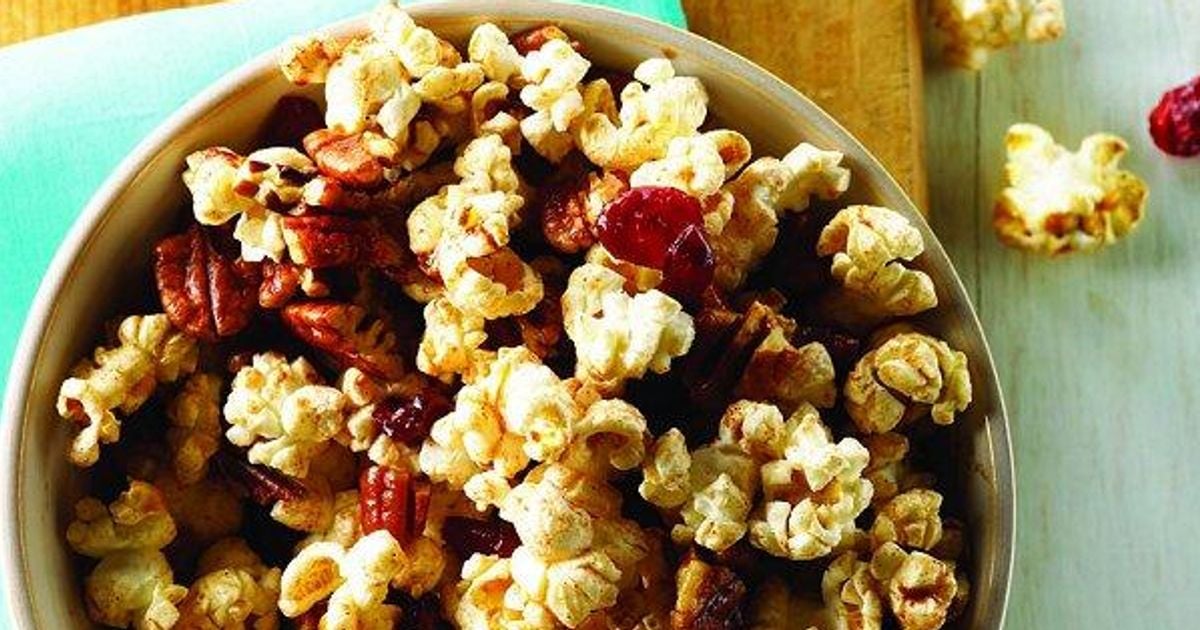 Spiced fruit and nut popcorn recipe - Chatelaine
