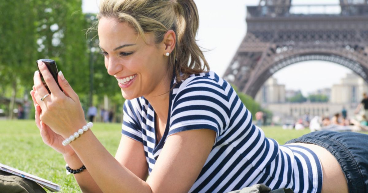 Long-distance relationships: Falling in love over Skype - Chatelaine