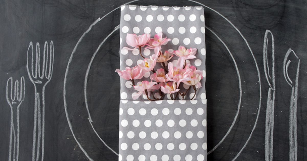 How to fold a napkin: Four pretty design techniques - Chatelaine