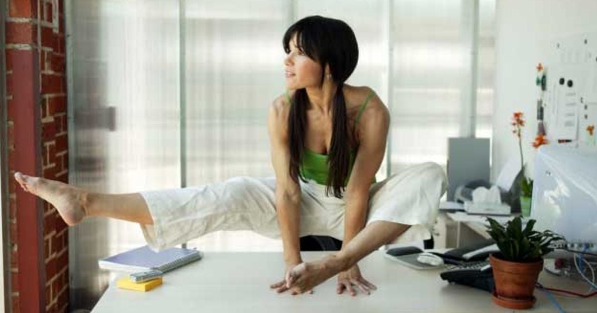 How to get fit at your desk - Chatelaine