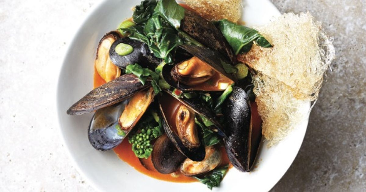 XO Mussels with crunchy glass noodle cakes recipe - Chatelaine
