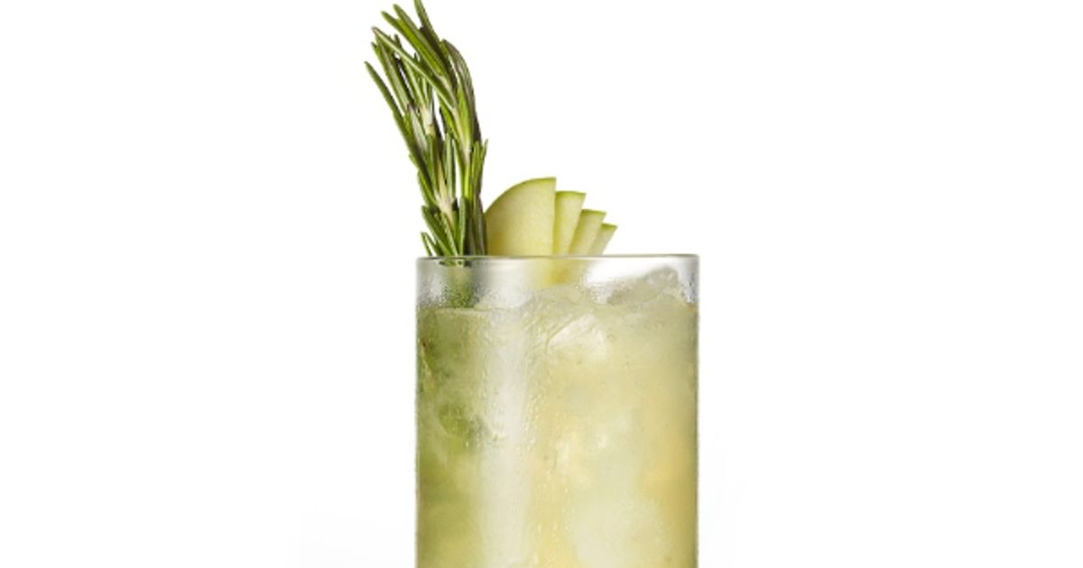 Apple rosemary collins cocktail recipe - Chatelaine