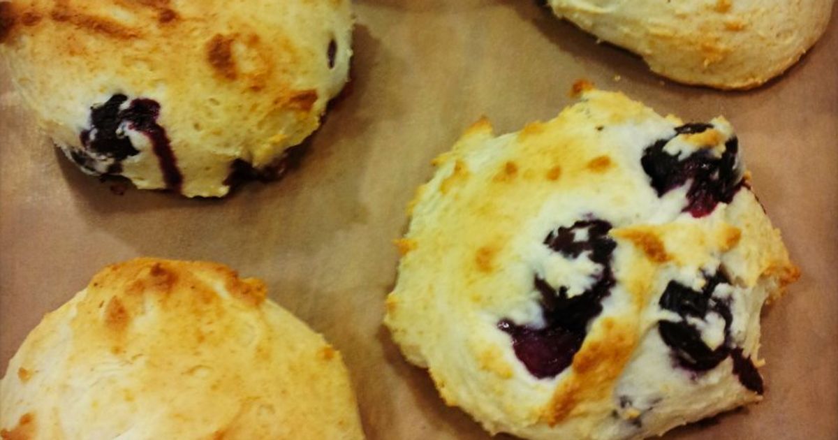 3-ingredient magic ice cream scones recipe - Chatelaine