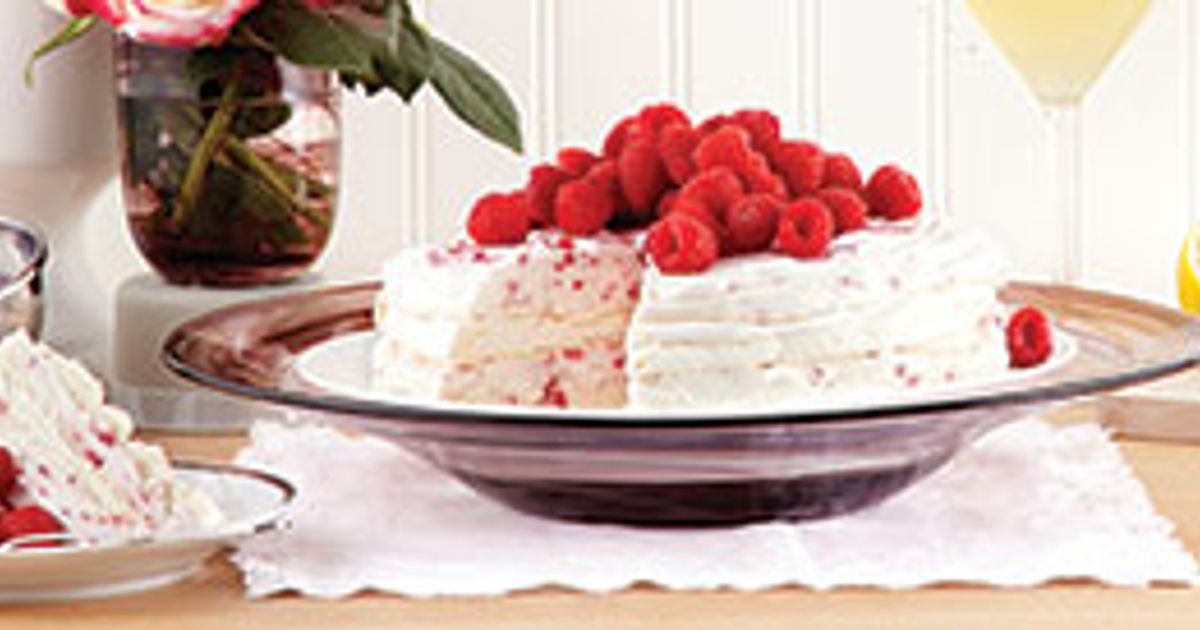 Frozen raspberry meringue cake - Chatelaine