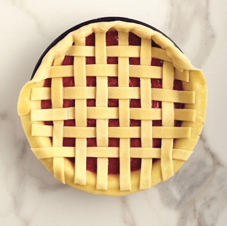 How To Weave The Perfect Lattice Pie Crust - Chatelaine