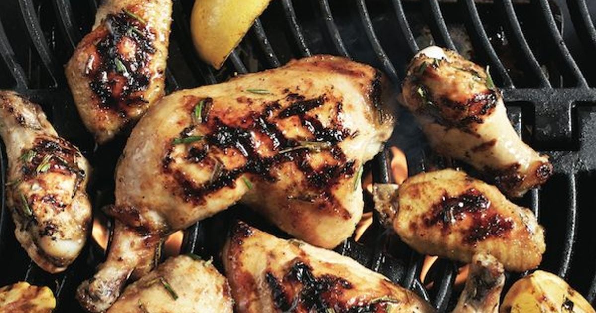 Lemon-garlic grilled chicken recipe - Chatelaine