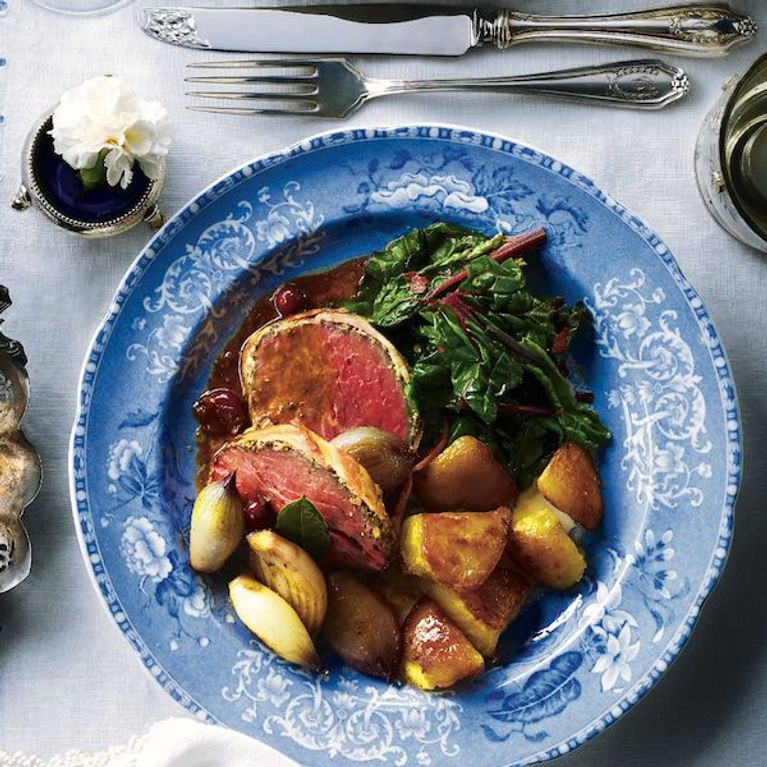 15 Classic Holiday Menus For Christmas Dinner - Chatelaine