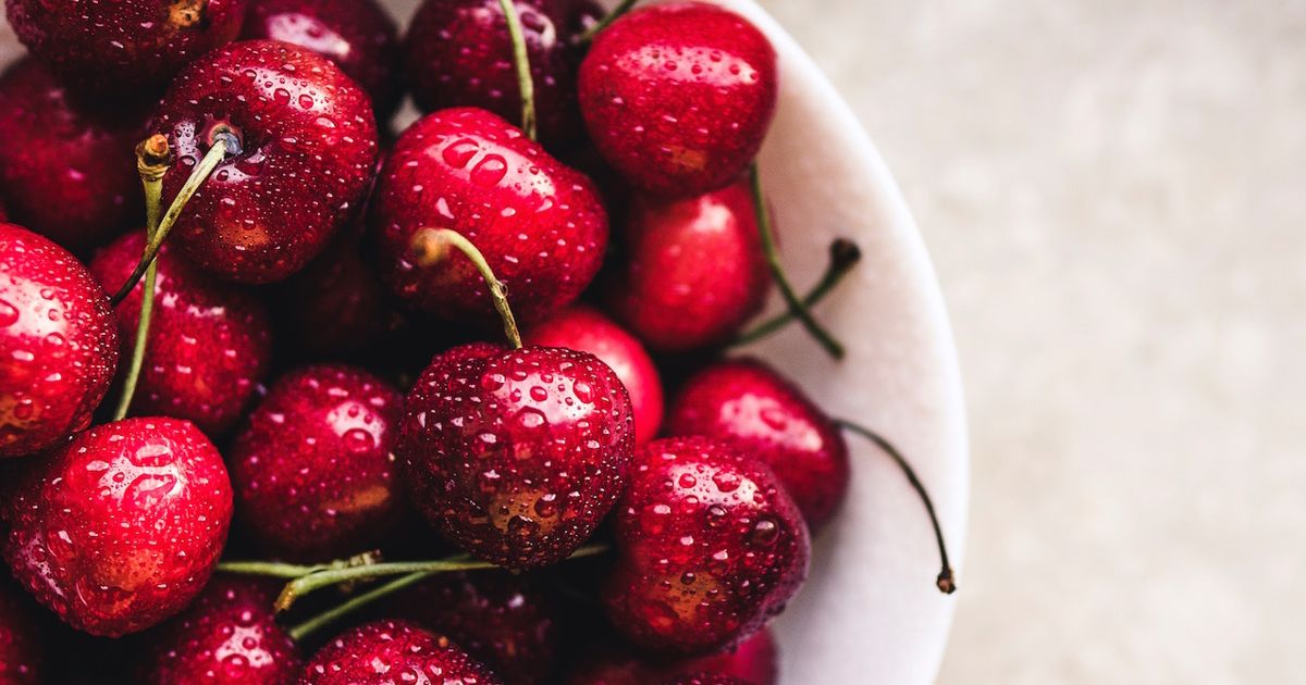 How To Pit Cherries Easily And Safely - Chatelaine