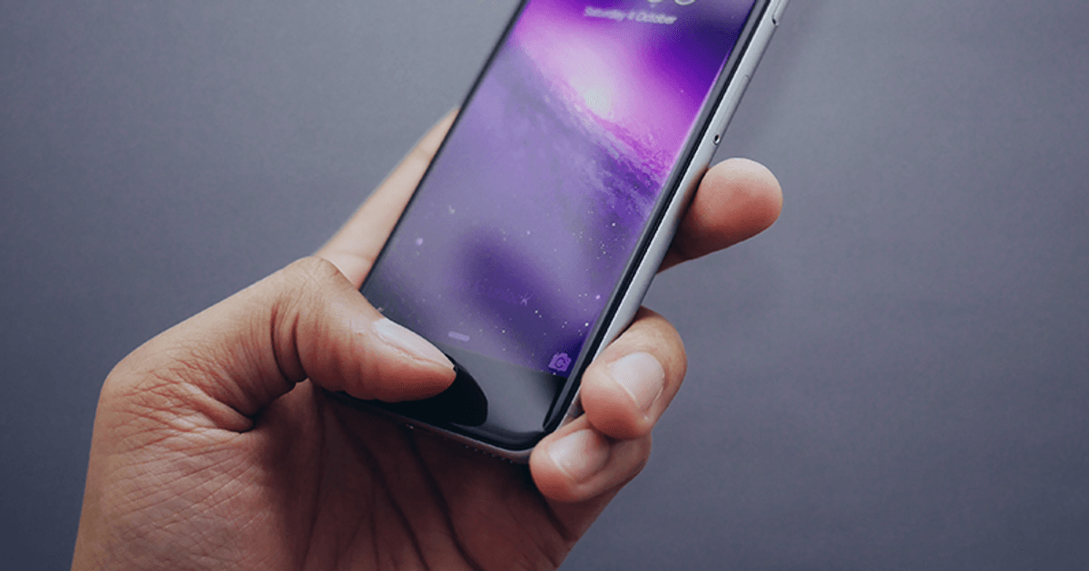 4 major cell phone health risks and how to avoid them - Chatelaine