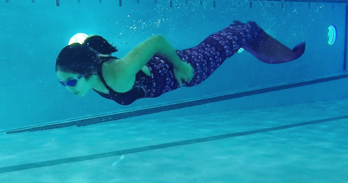 Mermaid Swimming: What The Trendy Class Is Actually Like - Chatelaine