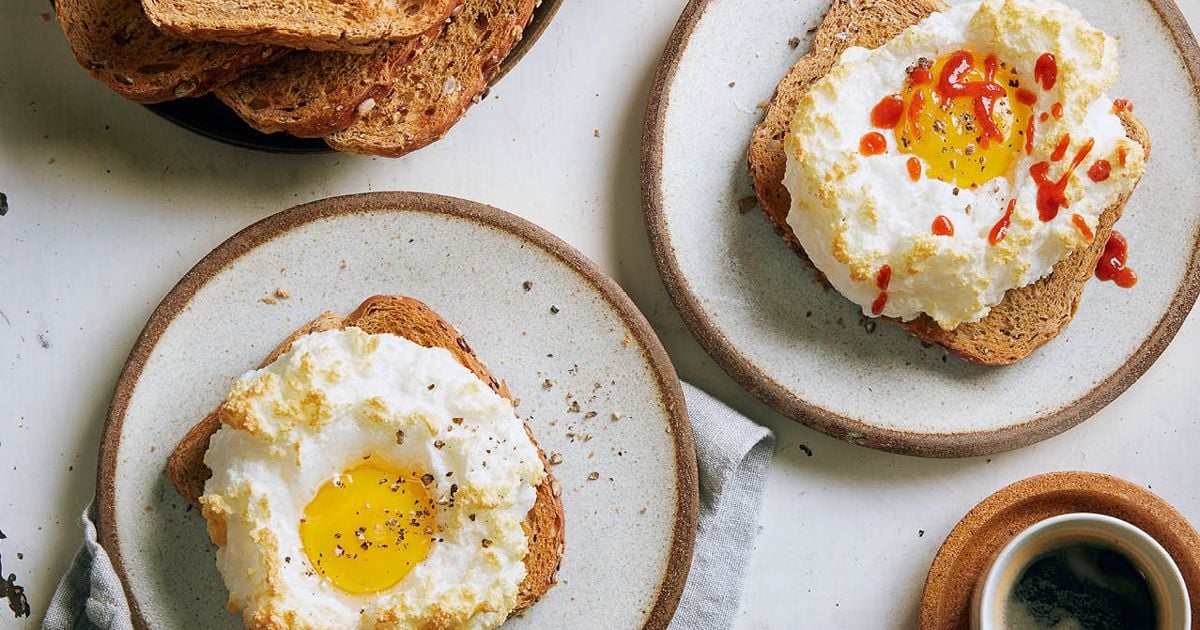 Cloud eggs recipe - Chatelaine
