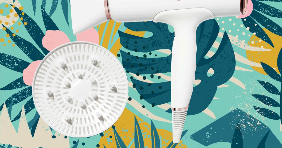 We Tried It: The Best Diffusers For Curly Hair - Chatelaine