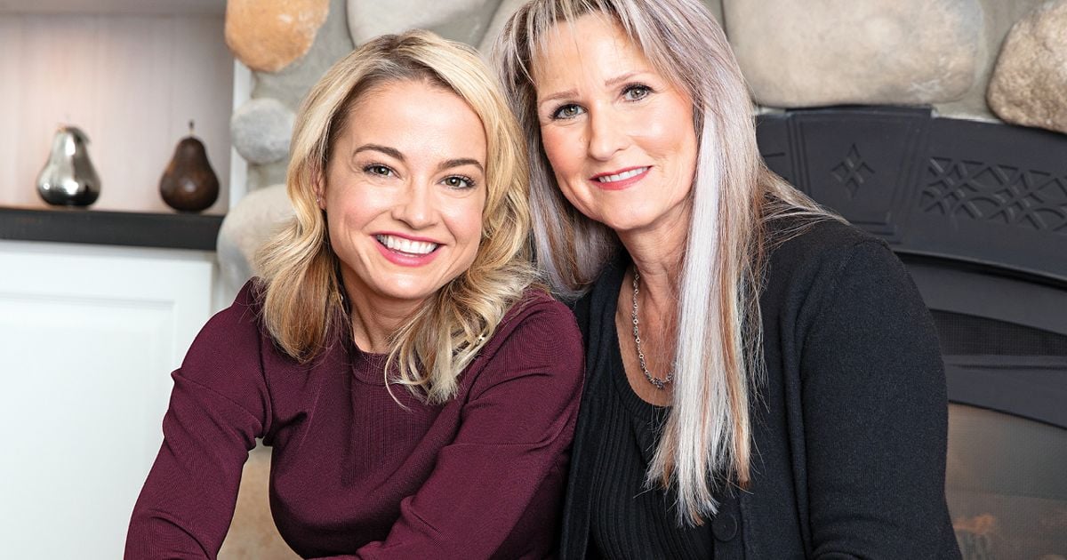 My Cousin Risked Her Life To Save Me From Acute Kidney Failure - Chatelaine