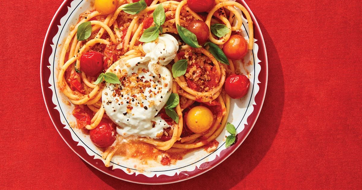 Bucatini with Cherry Tomatoes and Burrata Recipe - Chatelaine