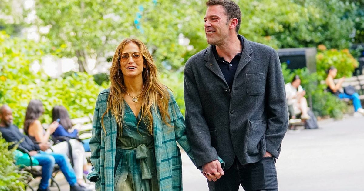 3 Delightful Photos Of Jennifer Lopez And Ben Affleck's PDA-Filled NYC ...