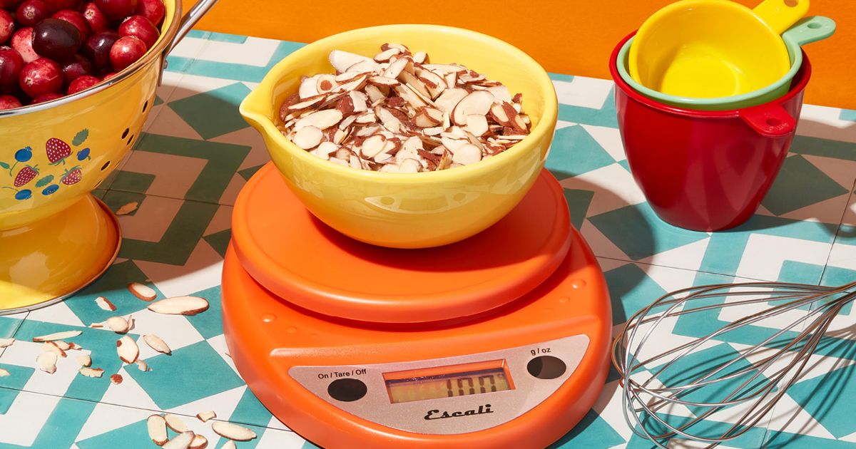 How To Measure Baking Ingredients - Chatelaine