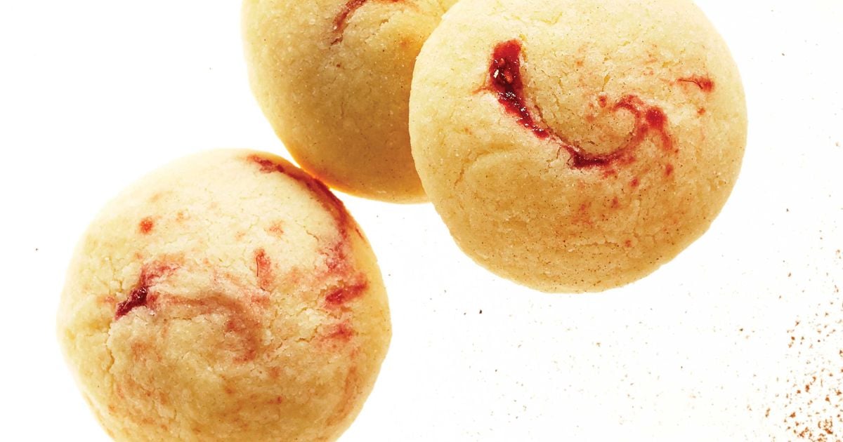Raspberry Jam Shortbread Balls Recipe - Chatelaine