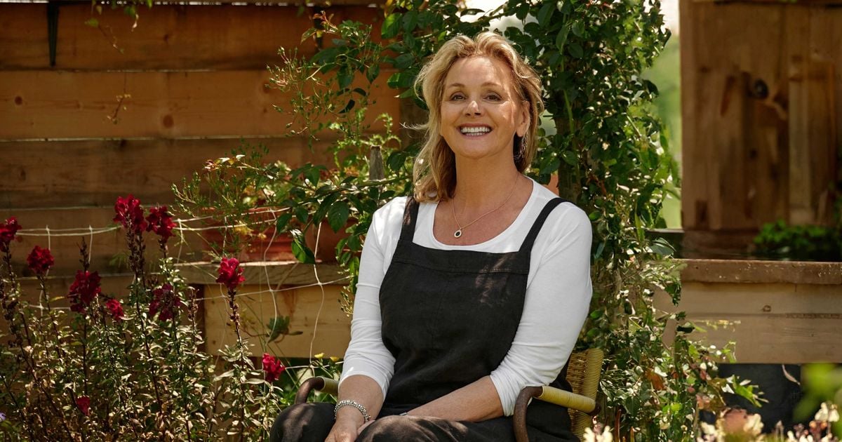 The Reinvention Of Debbie Travis - Chatelaine